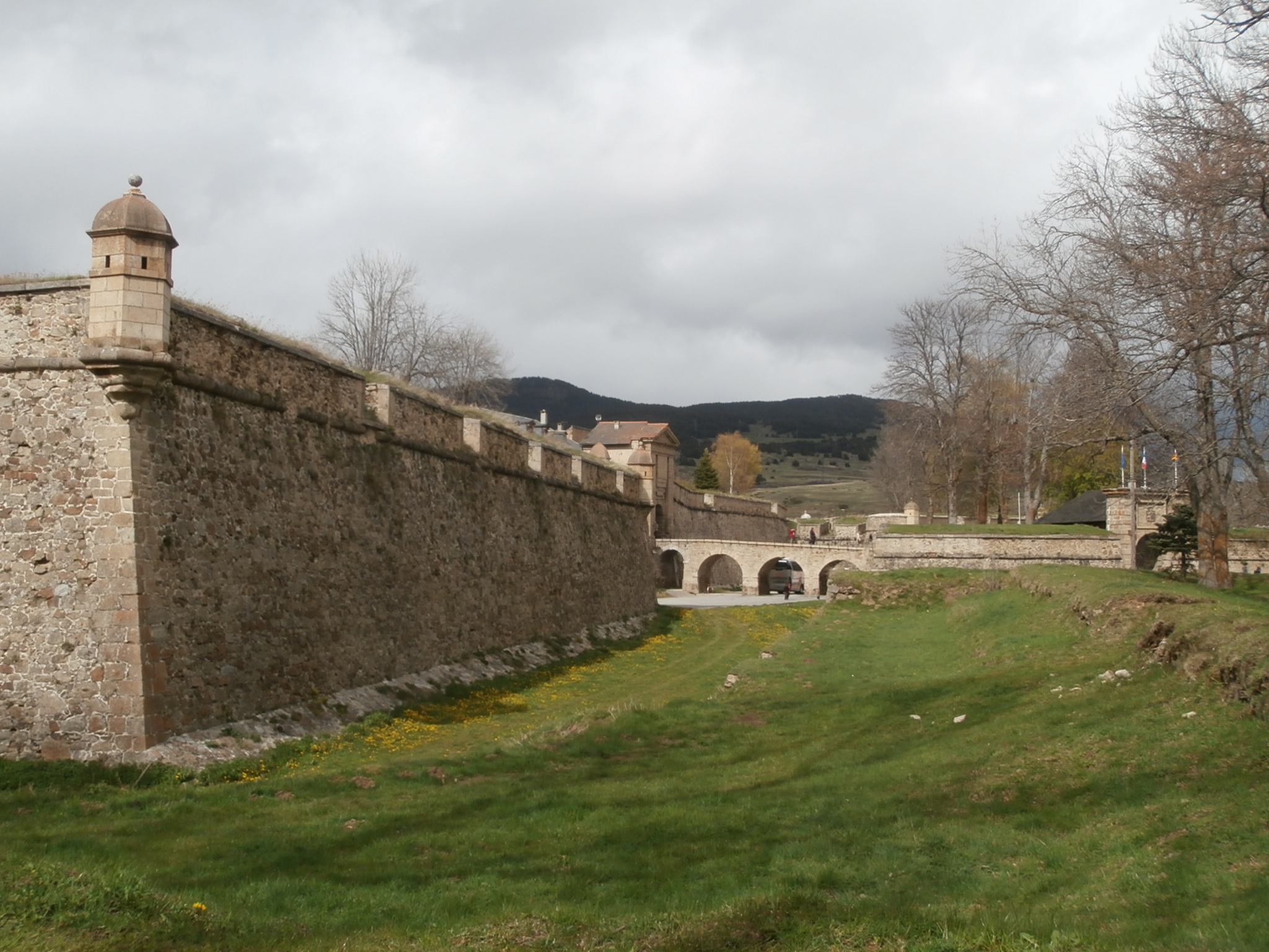 La Cabanasse, Murallas de Mont Louis